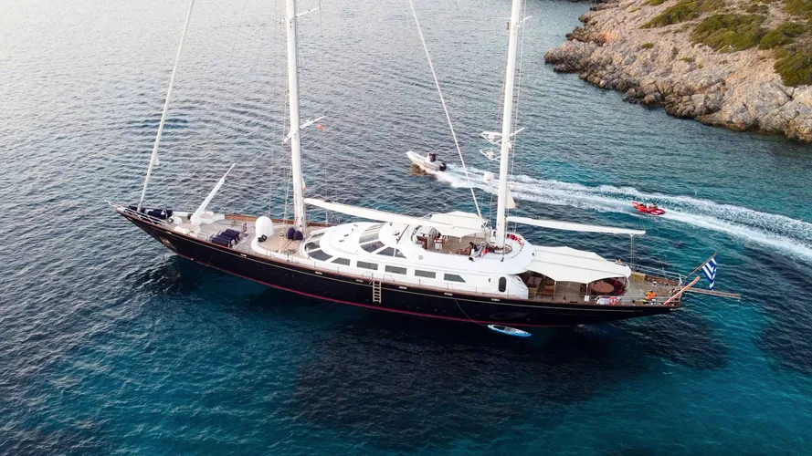 TAMARITA yacht for charter (Perini Navi, 46.3m, 1992)